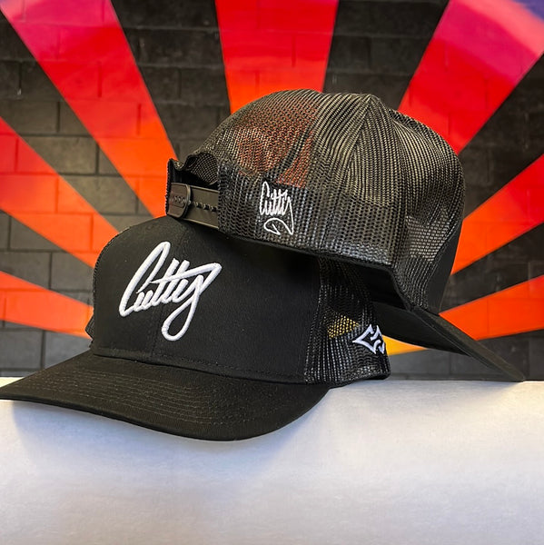 Snapback - Curved Bill 1Liner Classic Puff – Cutty Clothing